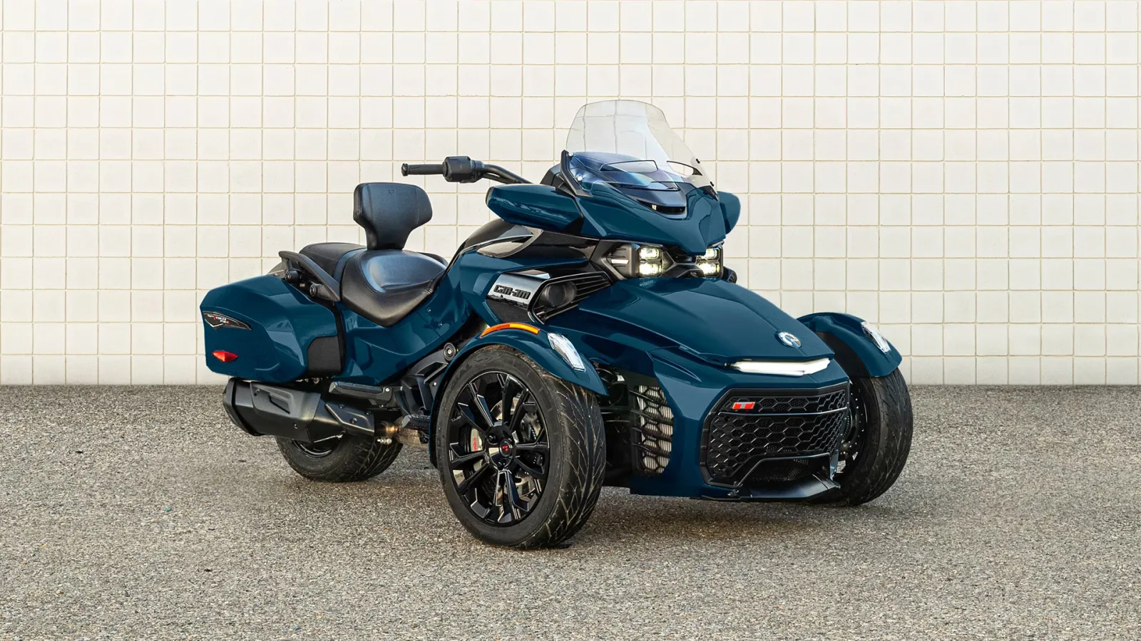 Novedades 2024: Can-Am On-Road - DA Powersports