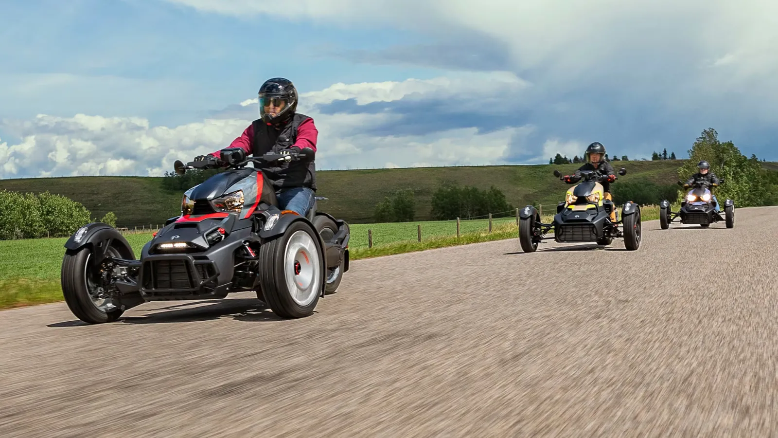 Novedades 2024: Can-Am On-Road - DA Powersports